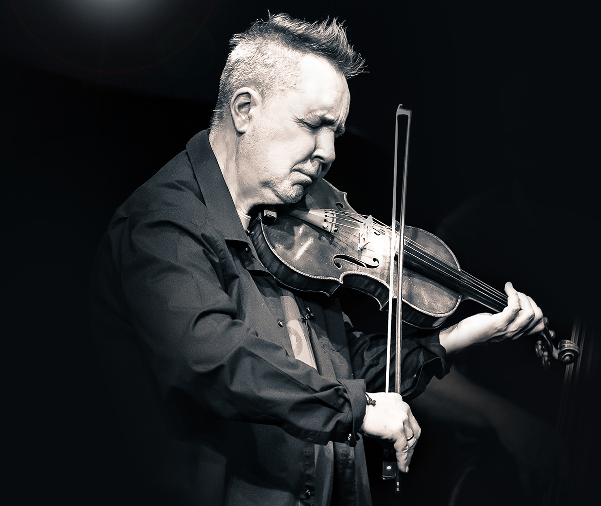 Nigel Kennedy: H μουσική είναι για όλους όχι μόνο για την ελίτ ...