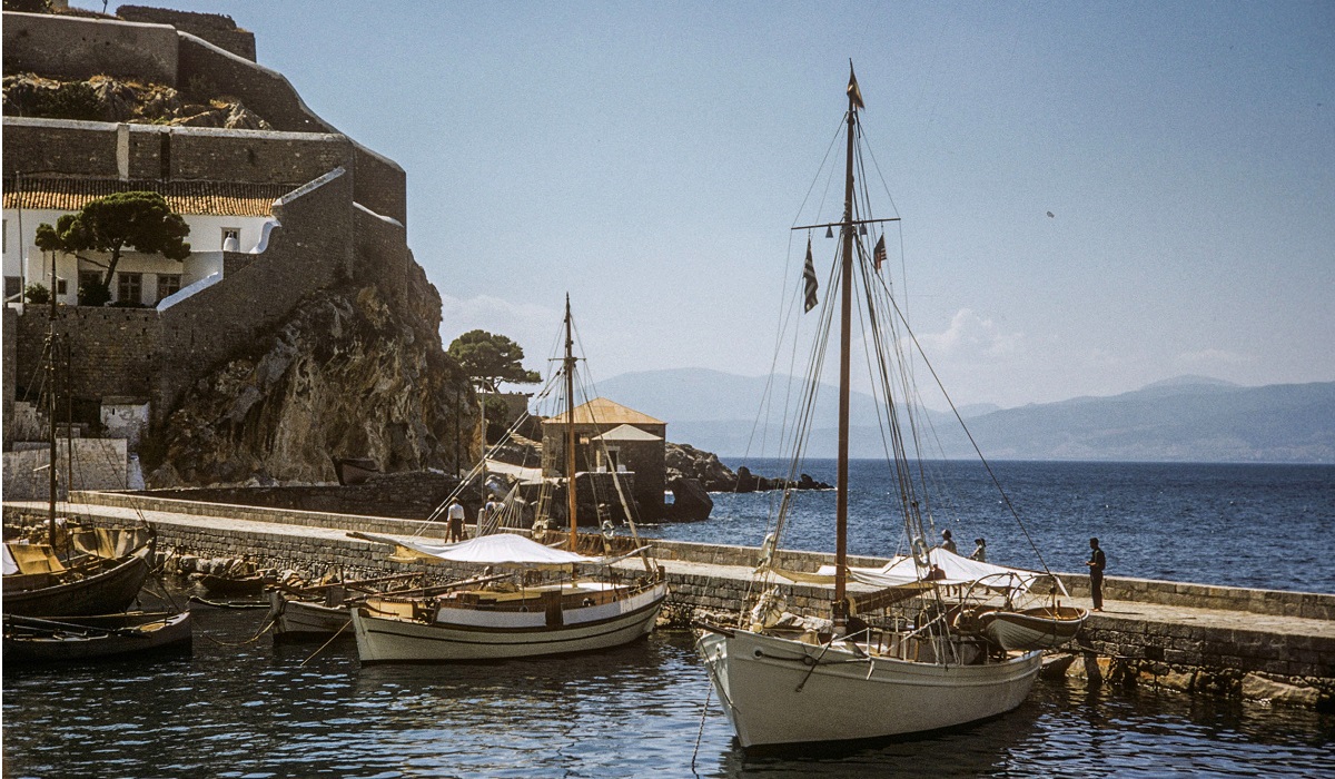 Η Ύδρα του Robert McCabe, 1950s-1960s: Έκθεση στην Ιστορική Οικία ...