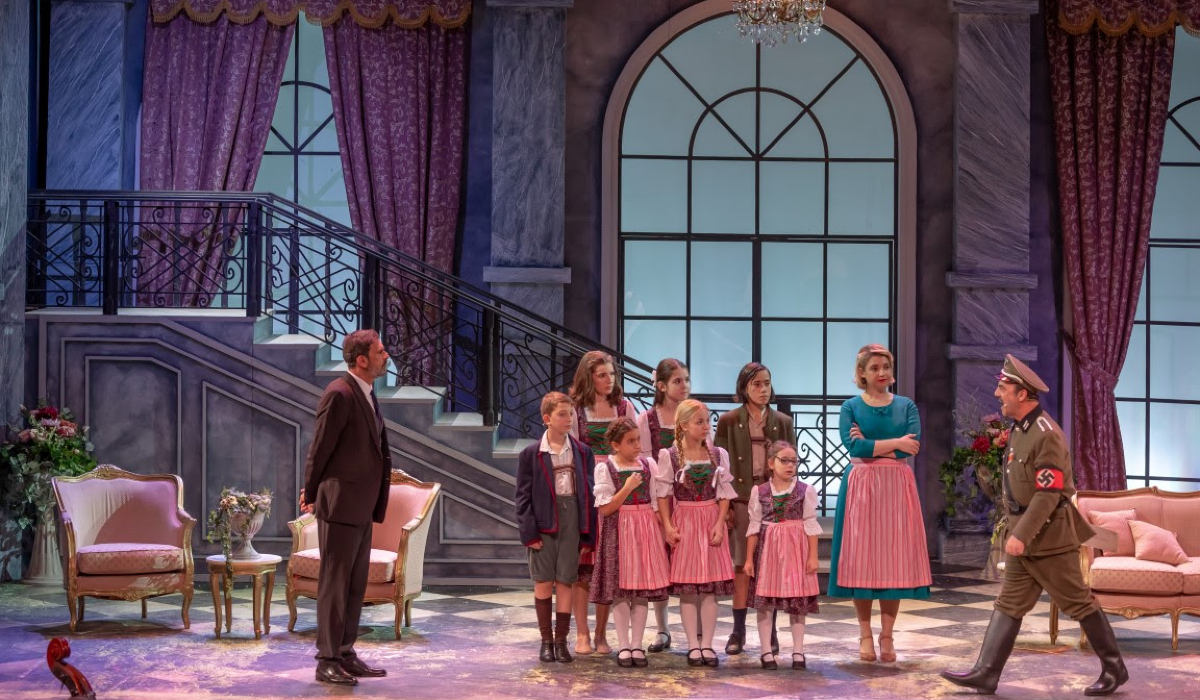 Η Μελωδία της Ευτυχίας, σε σκηνοθεσία Θέμιδος Μαρσέλλου στο Θέατρον του ...