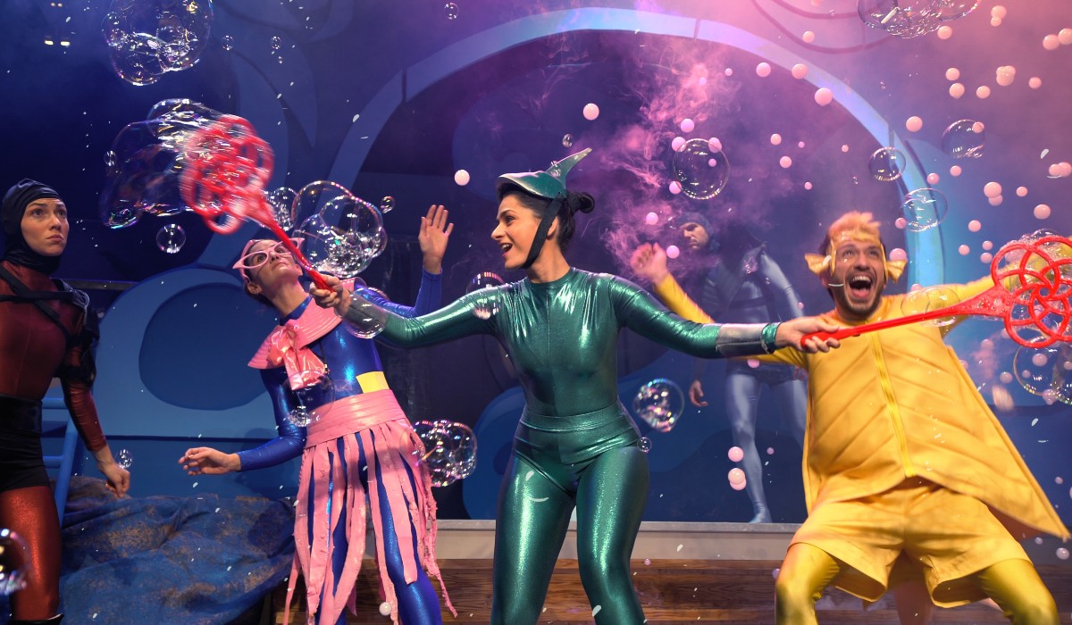 Τριγωνοψαρούλης The Musical, σε σκηνοθεσία Μπίλιως Κωνσταντοπούλου στο ...