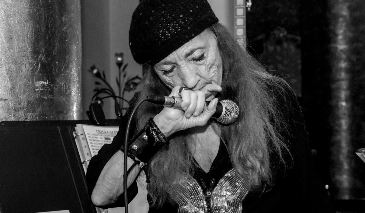 Γιώτα Γιάννα: Πέθανε η σπουδαία τραγουδίστρια με τη φυσαρμόνικα | CultureNow.gr