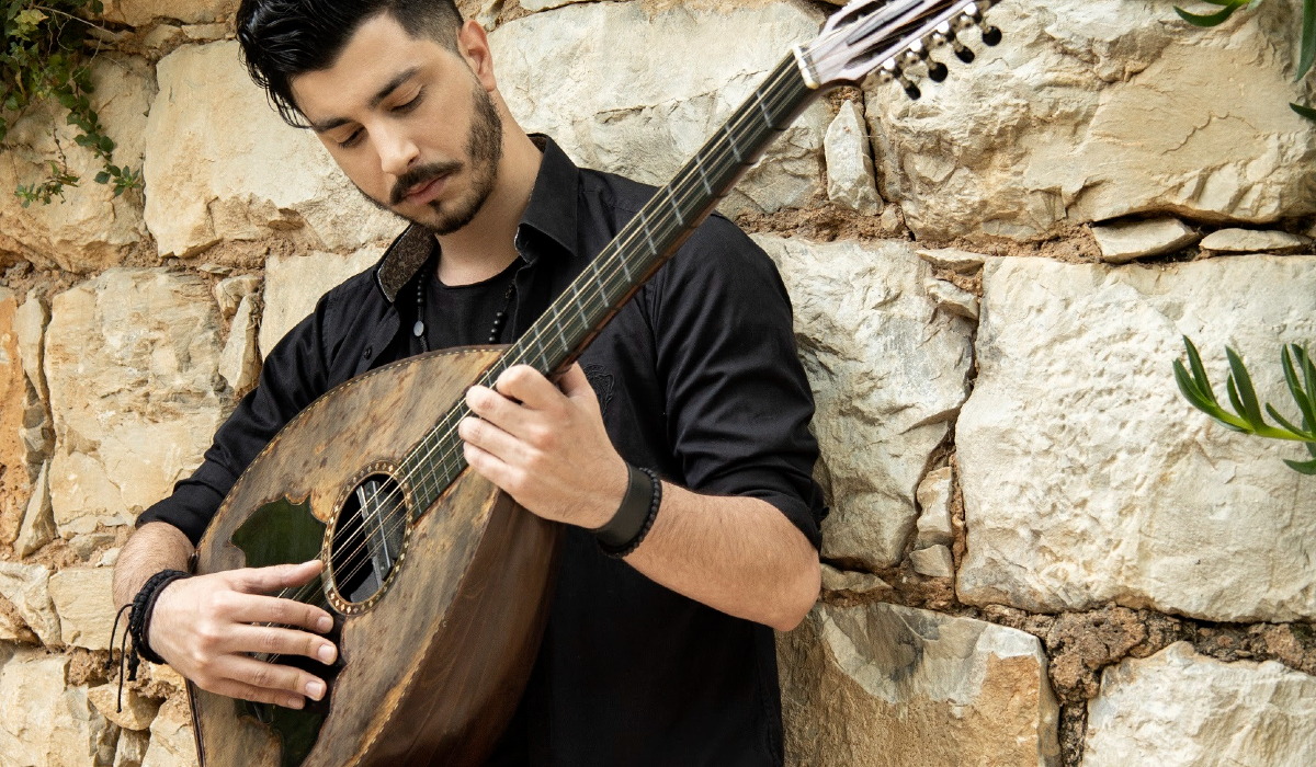 Ο Αλέξανδρος Τζουγανάκης ζωντανά στη Σφίγγα | CultureNow.gr