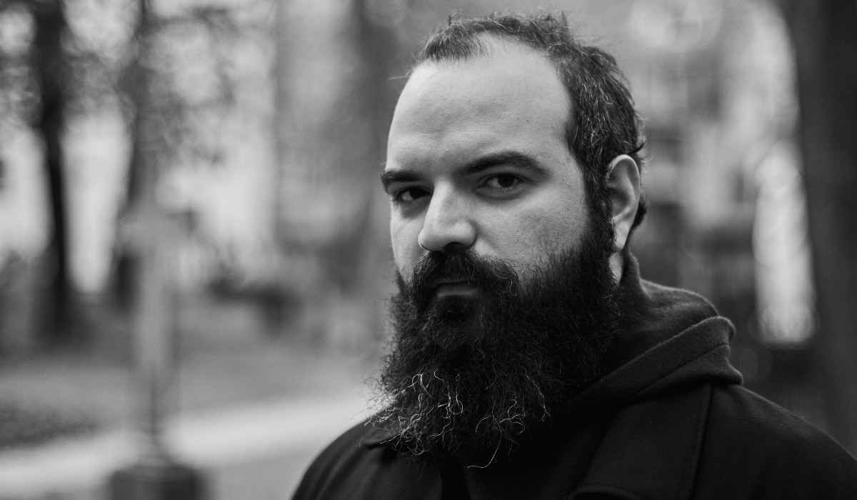 Γρηγόρης Λιακόπουλος: Οι ήρωες του Σβαμπ περιμένουν τη λύτρωση - Μέχρι ...